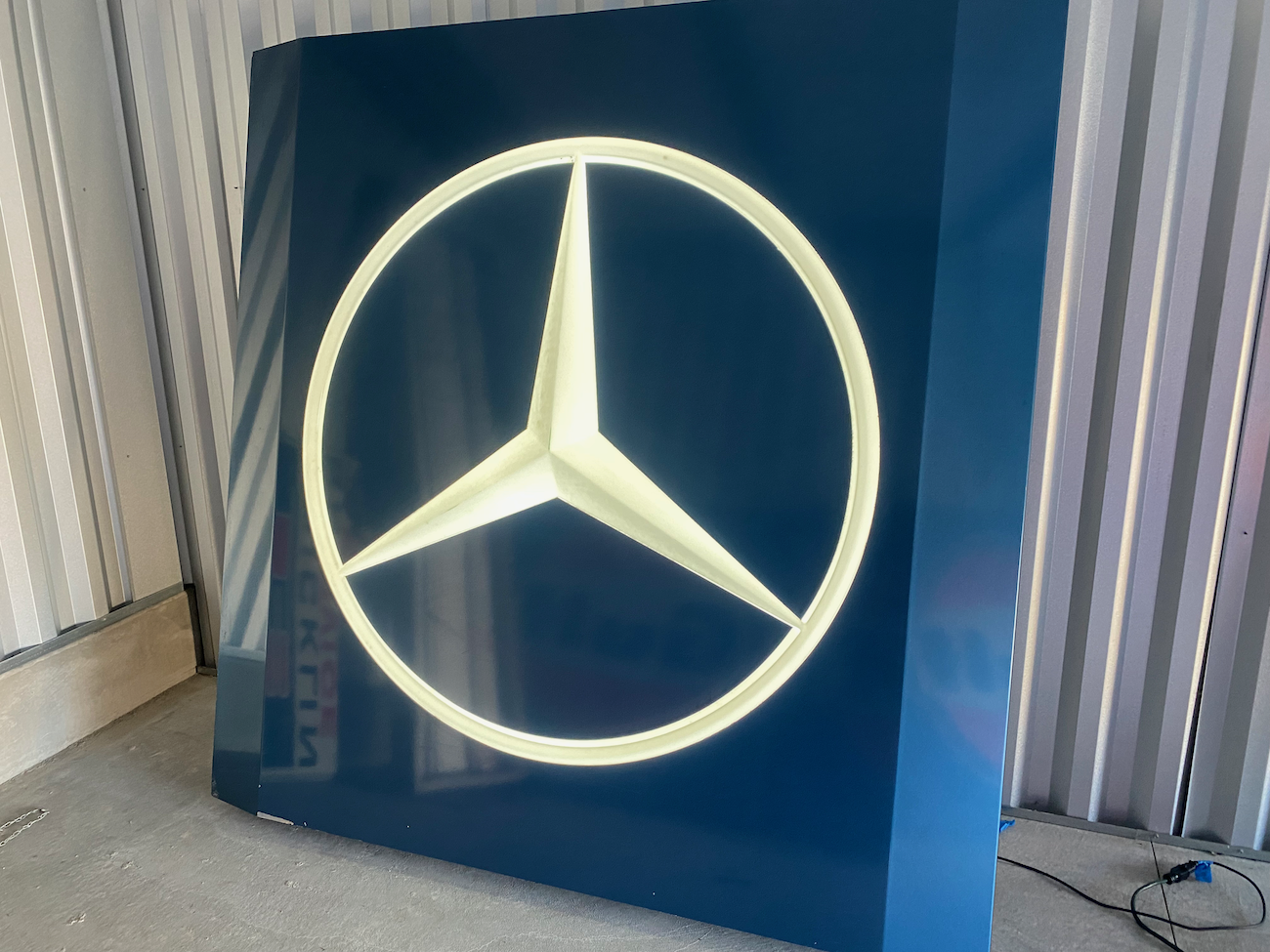 79" X 79" Illuminated Mercedes-Benz Logo Dealer Sign For Sale | The MB ...