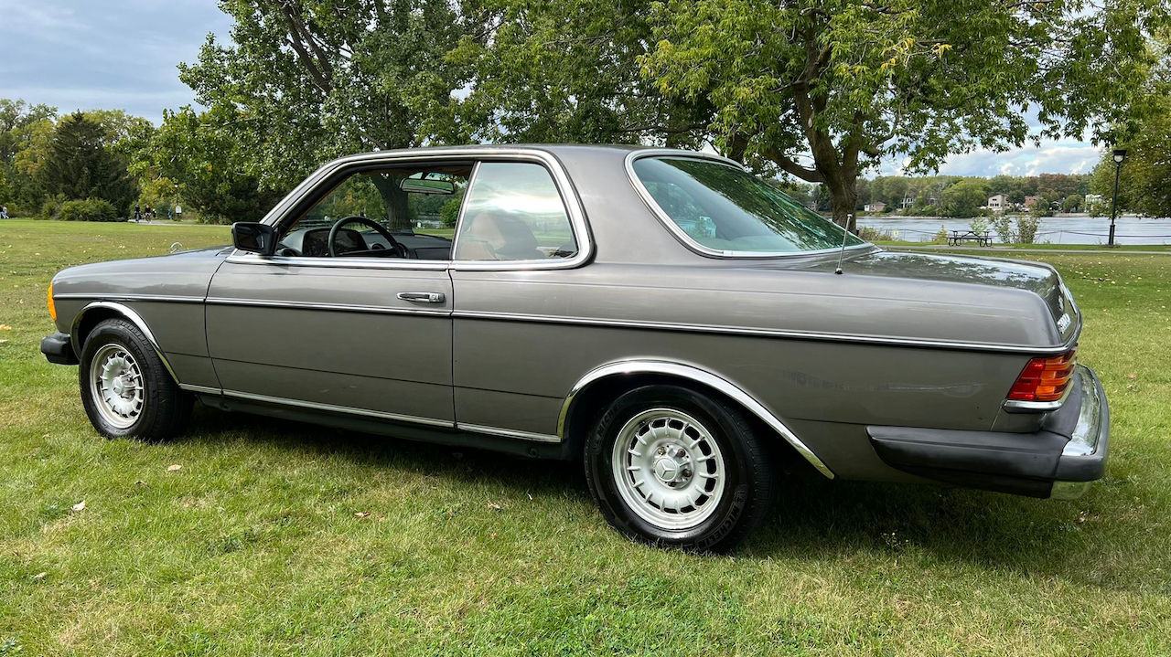 1984 Mercedes-Benz 300CD Turbo For Sale | The MB Market