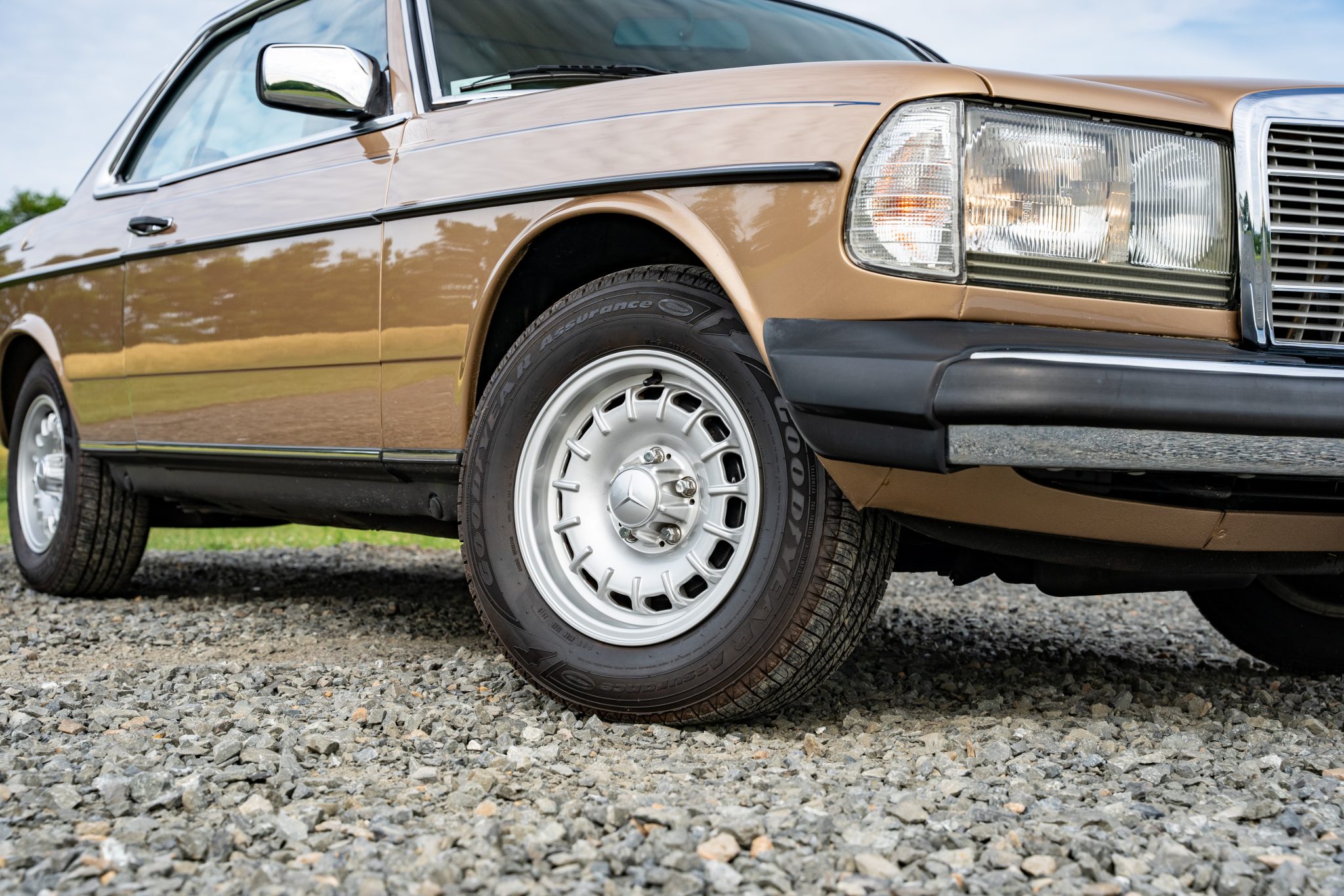 Modified 1983 Mercedes-Benz 300CD Turbo For Sale | The MB Market