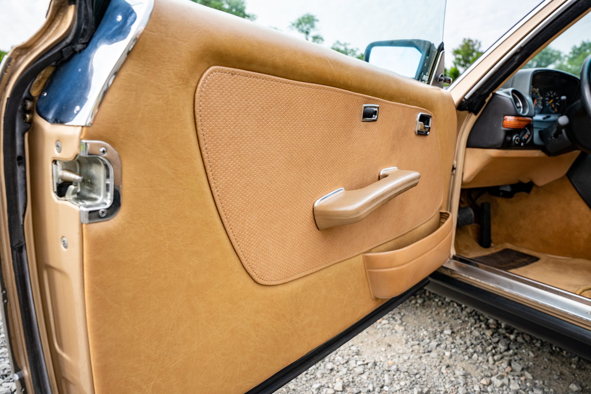 Modified 1983 Mercedes-Benz 300CD Turbo For Sale | The MB Market