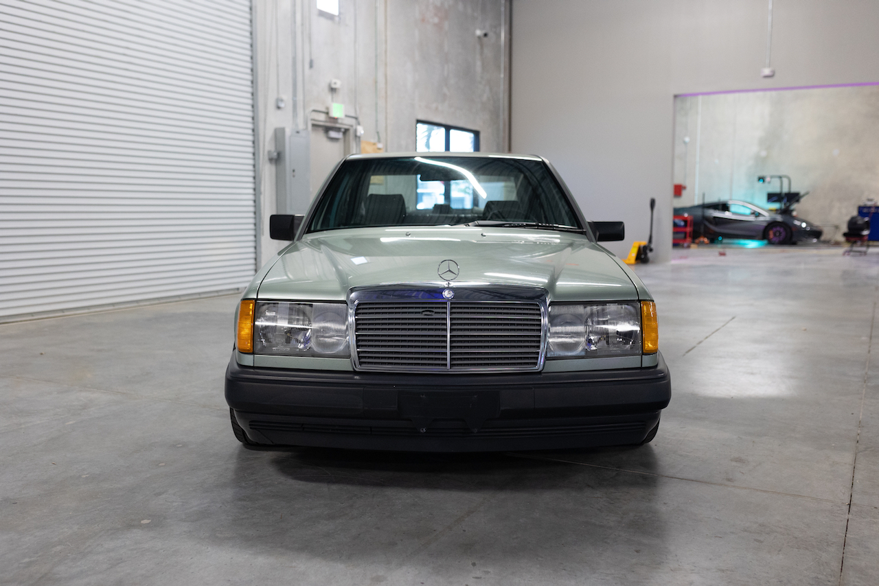 1987 Mercedes-Benz 260E For Sale | The MB Market