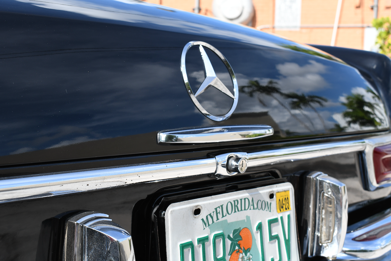 1967 Mercedes-Benz 250SE Coupe 4-Speed For Sale | The MB Market