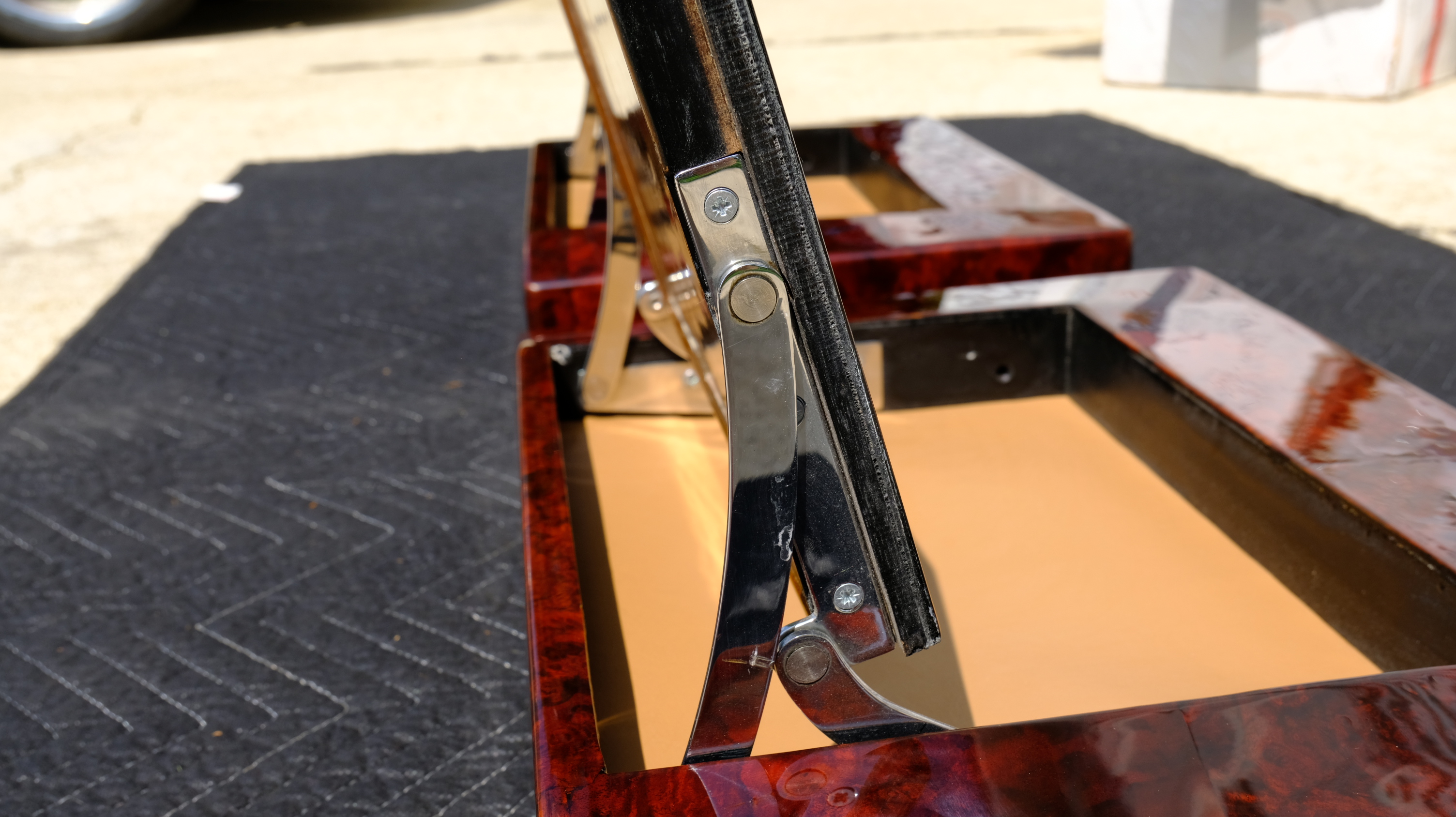 Pre-Merger AMG W126 Wooden Tray Tables and LWB Door Inserts For Sale ...